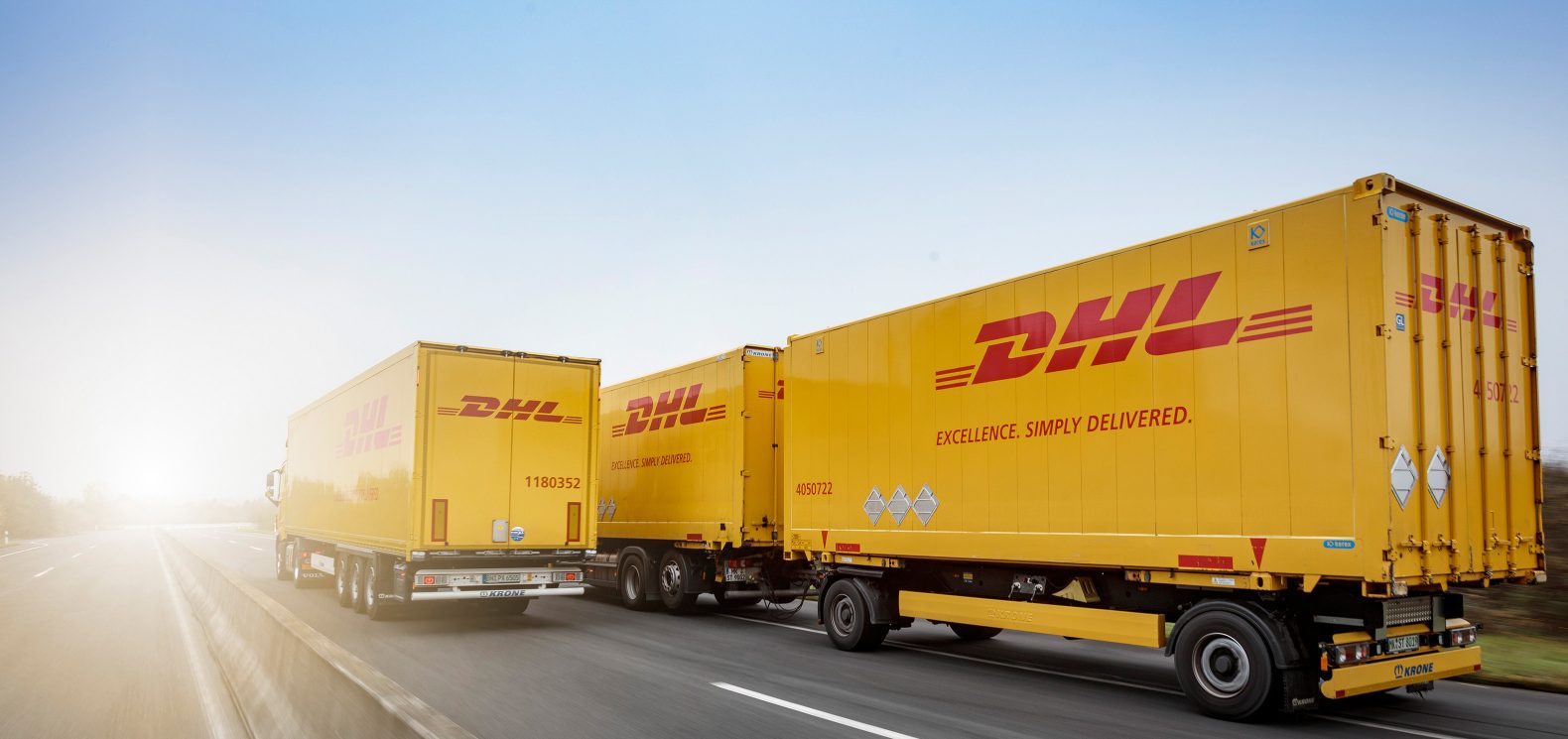 Smart Warehouse with Internet-of-Things Technology - DHL Freight ...