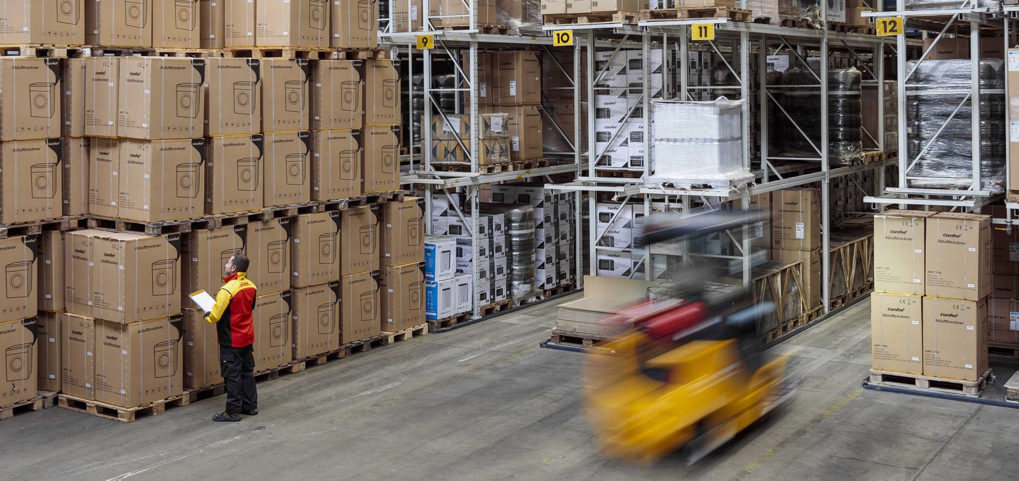 Branch office Bremen: high-performance warehouse - DHL Freight Connections