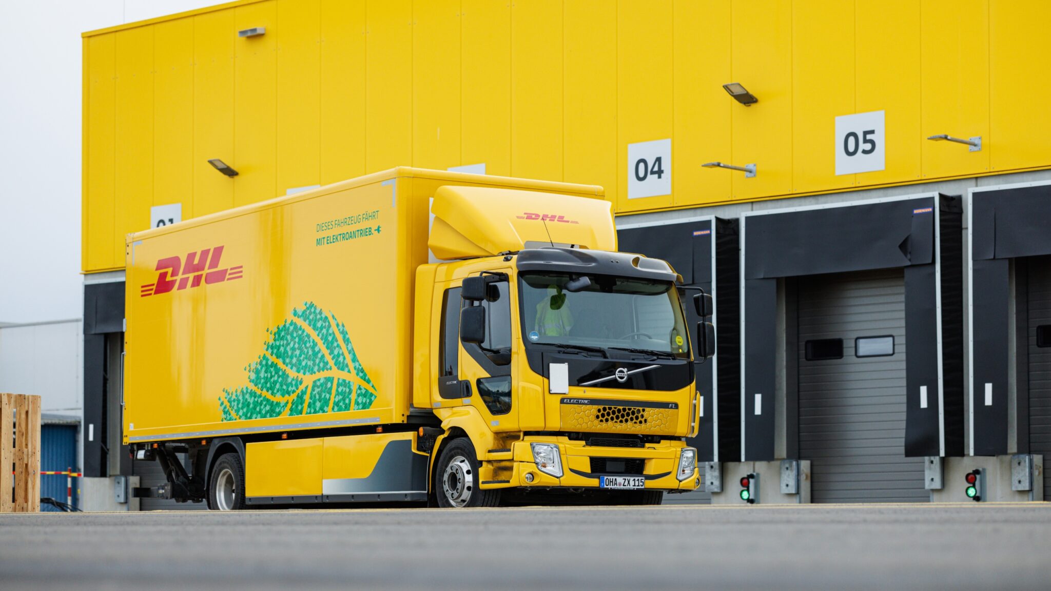DHL Freight leads in EV logistics | DHL Freight